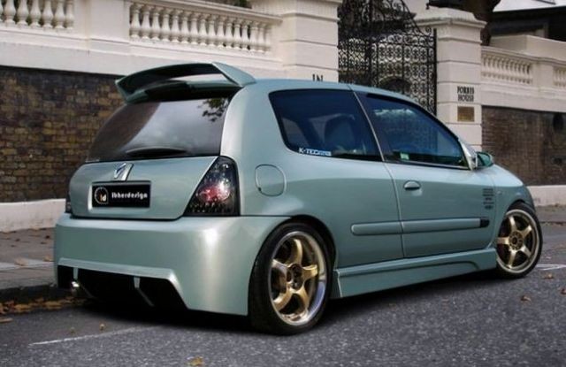 Tuningteile Bodykit KOMBAT EVOLUTION Renault Clio 2 Phase 2 3/5T (01-06)